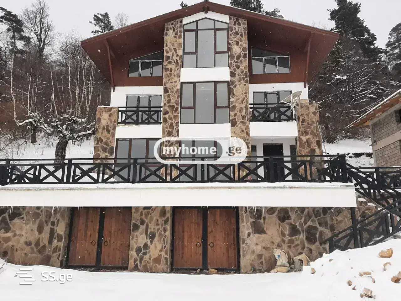 იყიდება 7 ოთახიანი კერძო სახლი ბაკურიანში, 250000 $ - 31022007 | ss.ge