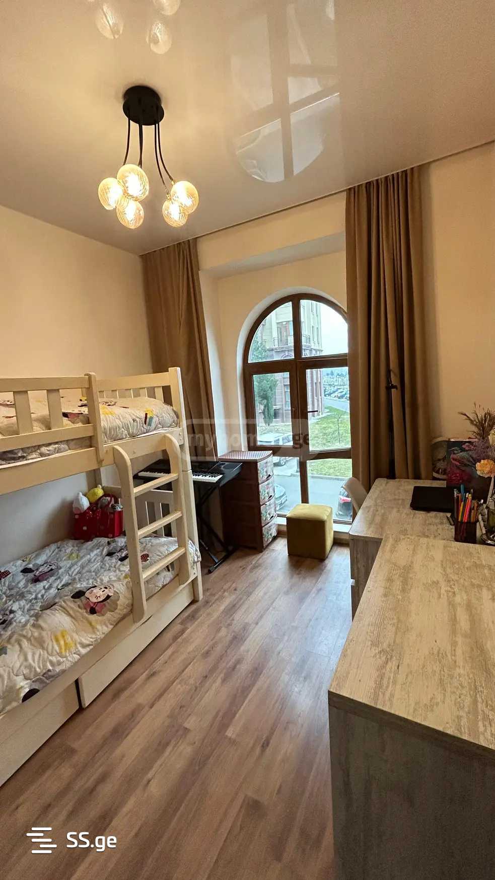 იყიდება 4 ოთახიანი ბინა ვარკეთილში, 112000 $ - 31242478 | ss.ge