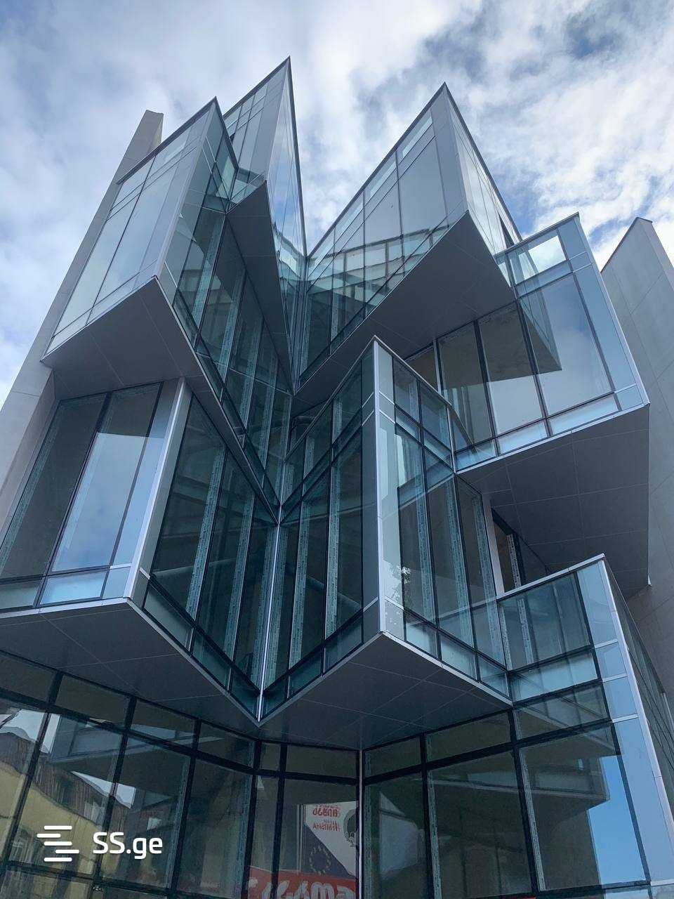 Commercial space For Rent. Batumi, 2800 $ - 31365417 | ss.ge