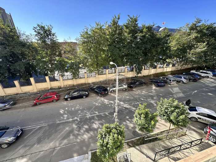 ქირავდება კომერციული ფართი დიდ დიღომში, 1650 $ - 31406909 | ss.ge