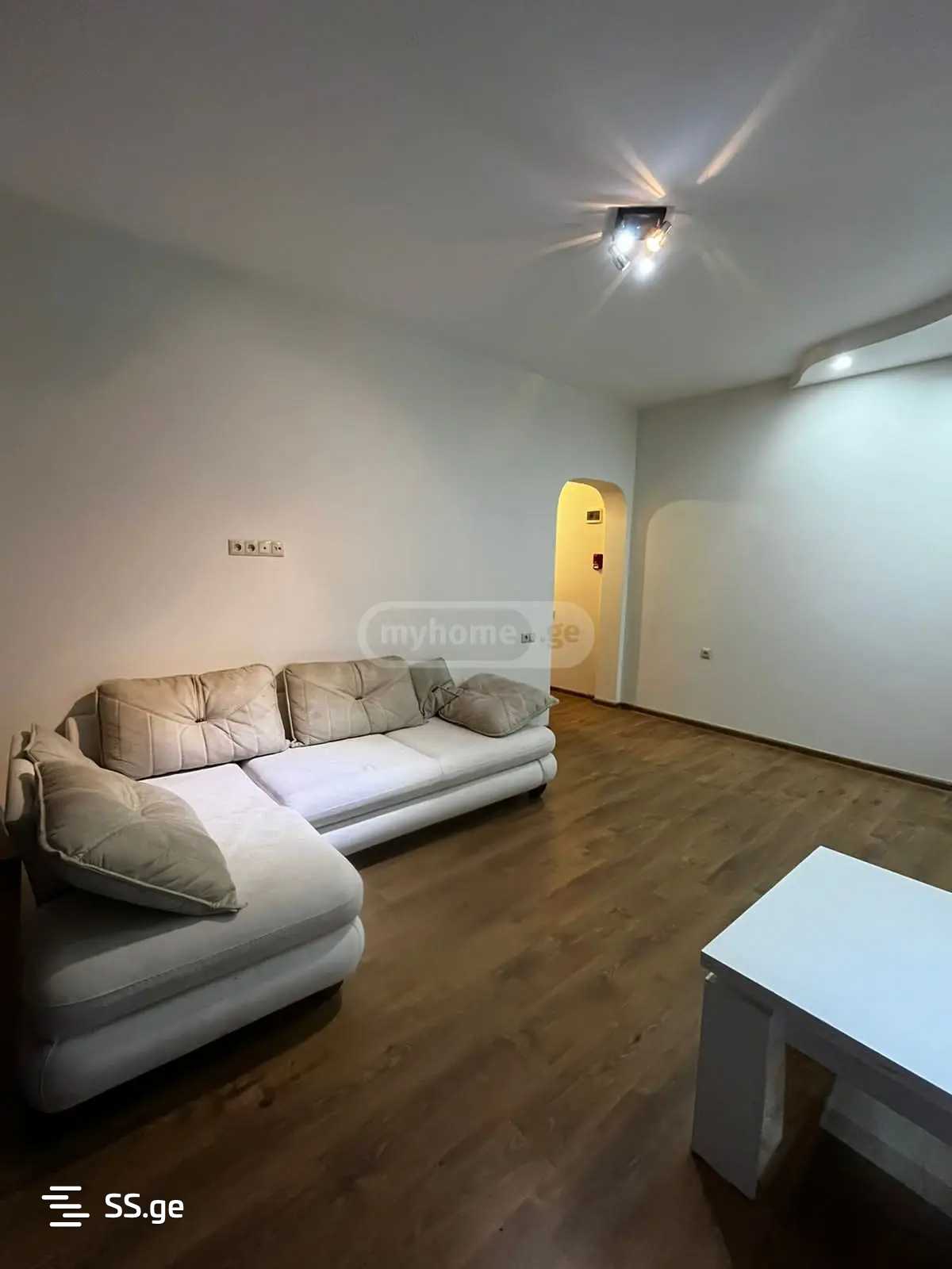 ქირავდება საოფისე ფართი საბურთალოზე, 700 $ - 31538099 | ss.ge