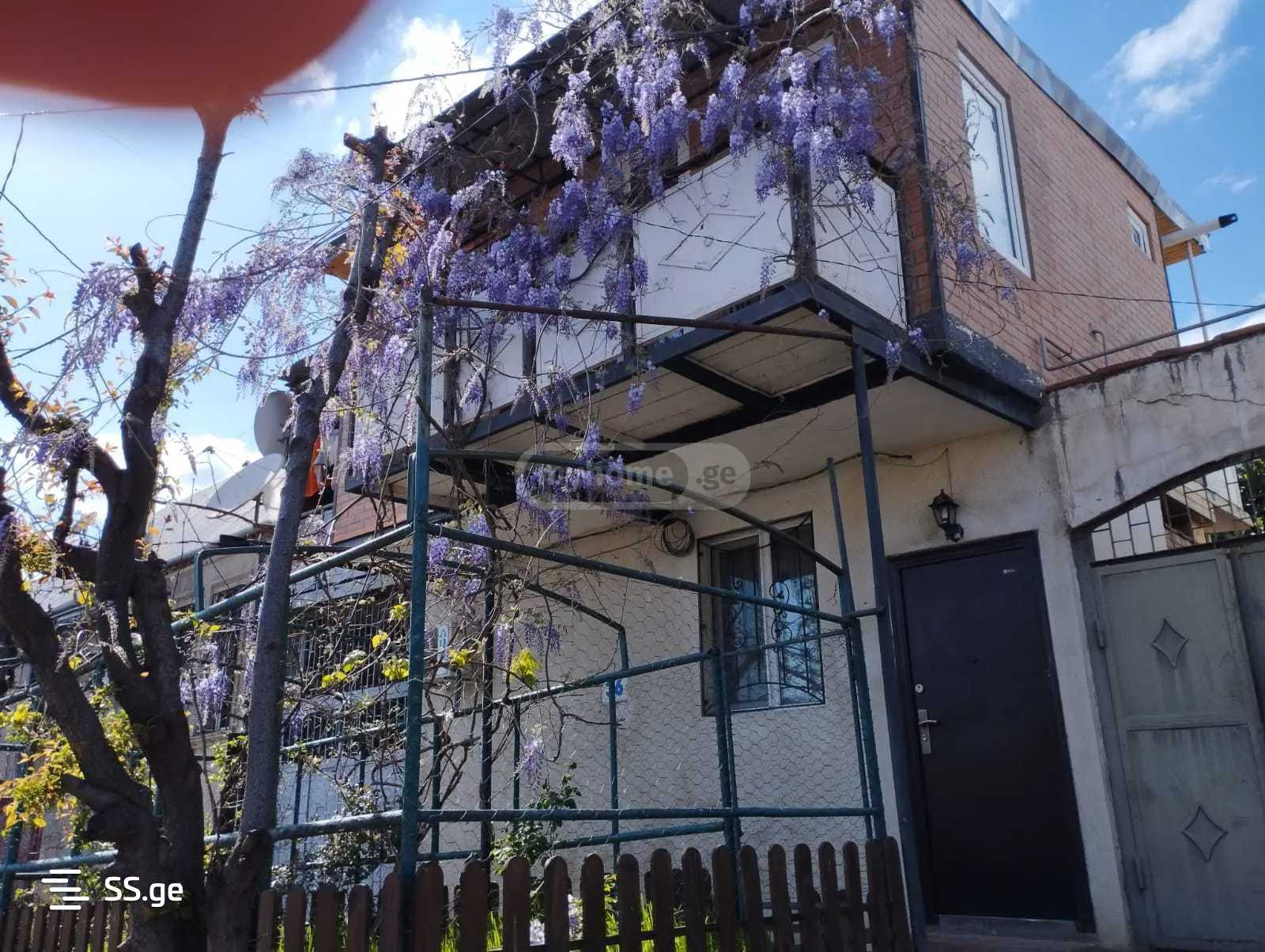 იყიდება 2 ოთახიანი კერძო სახლი ავლაბარში, 98000 $ - 31623760 | ss.ge