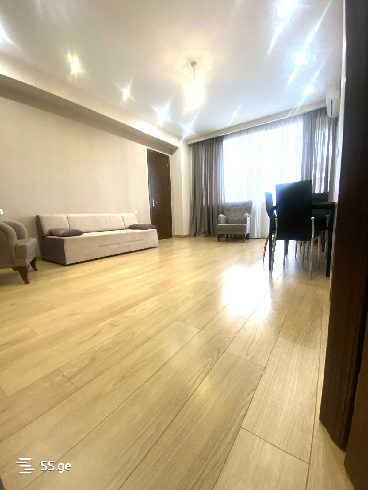 იყიდება 3 ოთახიანი ბინა საბურთალოზე, 142000 $ - 31779848 | ss.ge