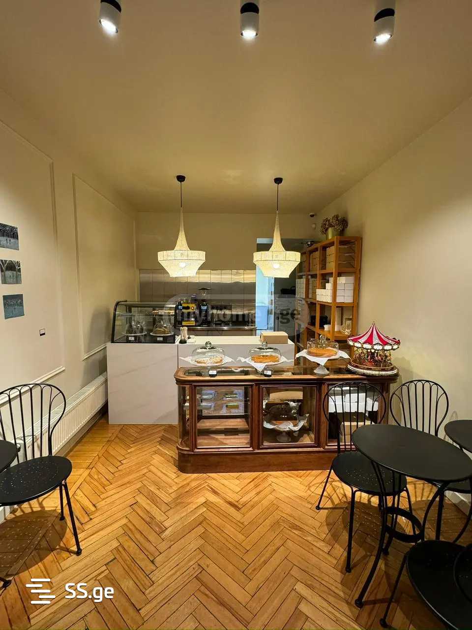 ქირავდება კვების ობიექტი ვაკეში, 2000 $ - 32900192 | ss.ge