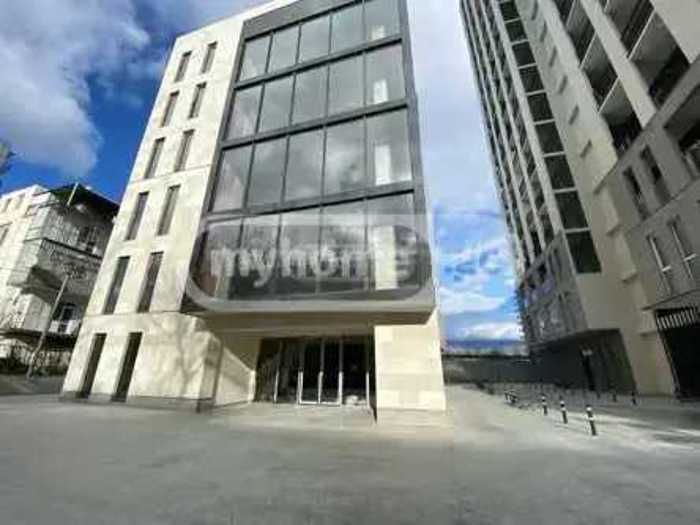 იყიდება კომერციული ფართი დიღმის მასივში, 2200000 $ - 33858437 | ss.ge