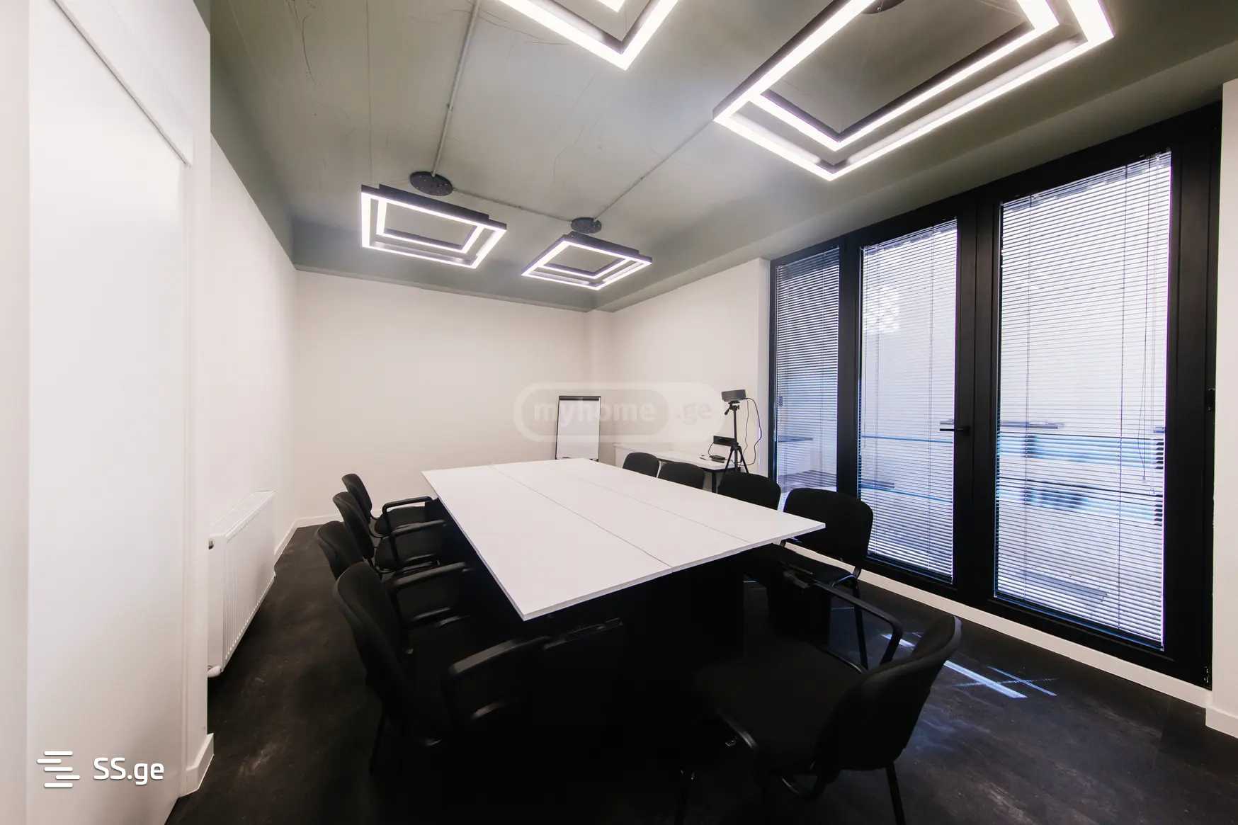 იყიდება კომერციული ფართი ვერაზე, 300000 $ - 34176604 | ss.ge