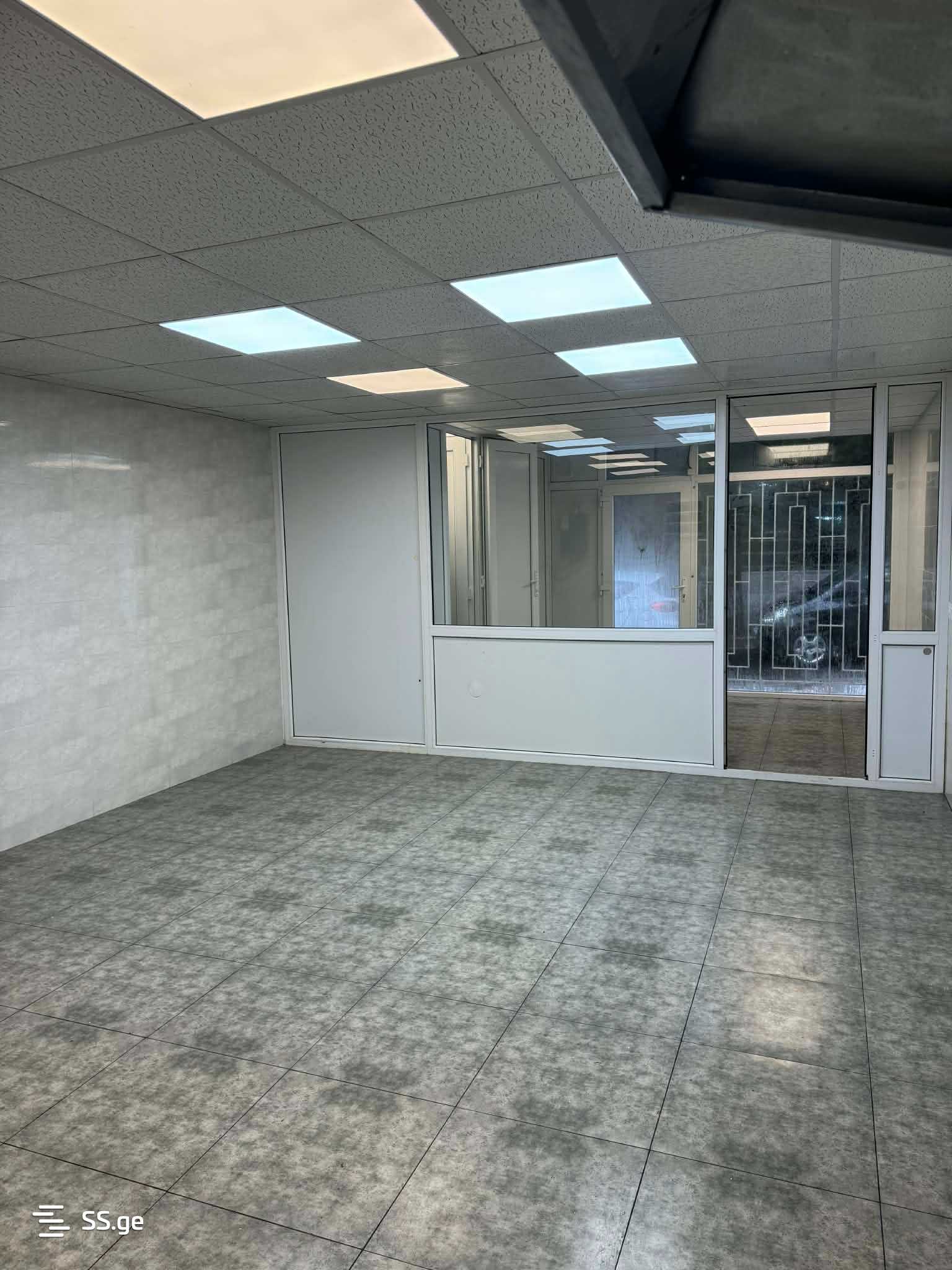 ქირავდება კვების ობიექტი საბურთალოზე, 650 $ - 34226299 | ss.ge