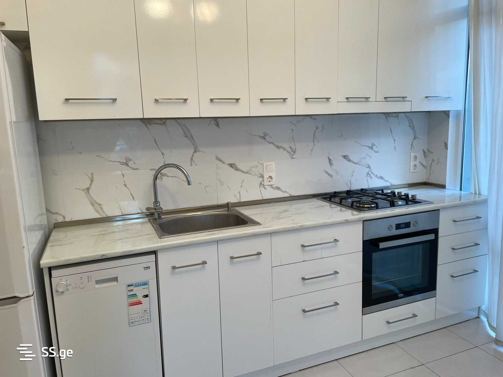 ქირავდება საოფისე ფართი საბურთალოზე, 600 $ - 34314534 | ss.ge